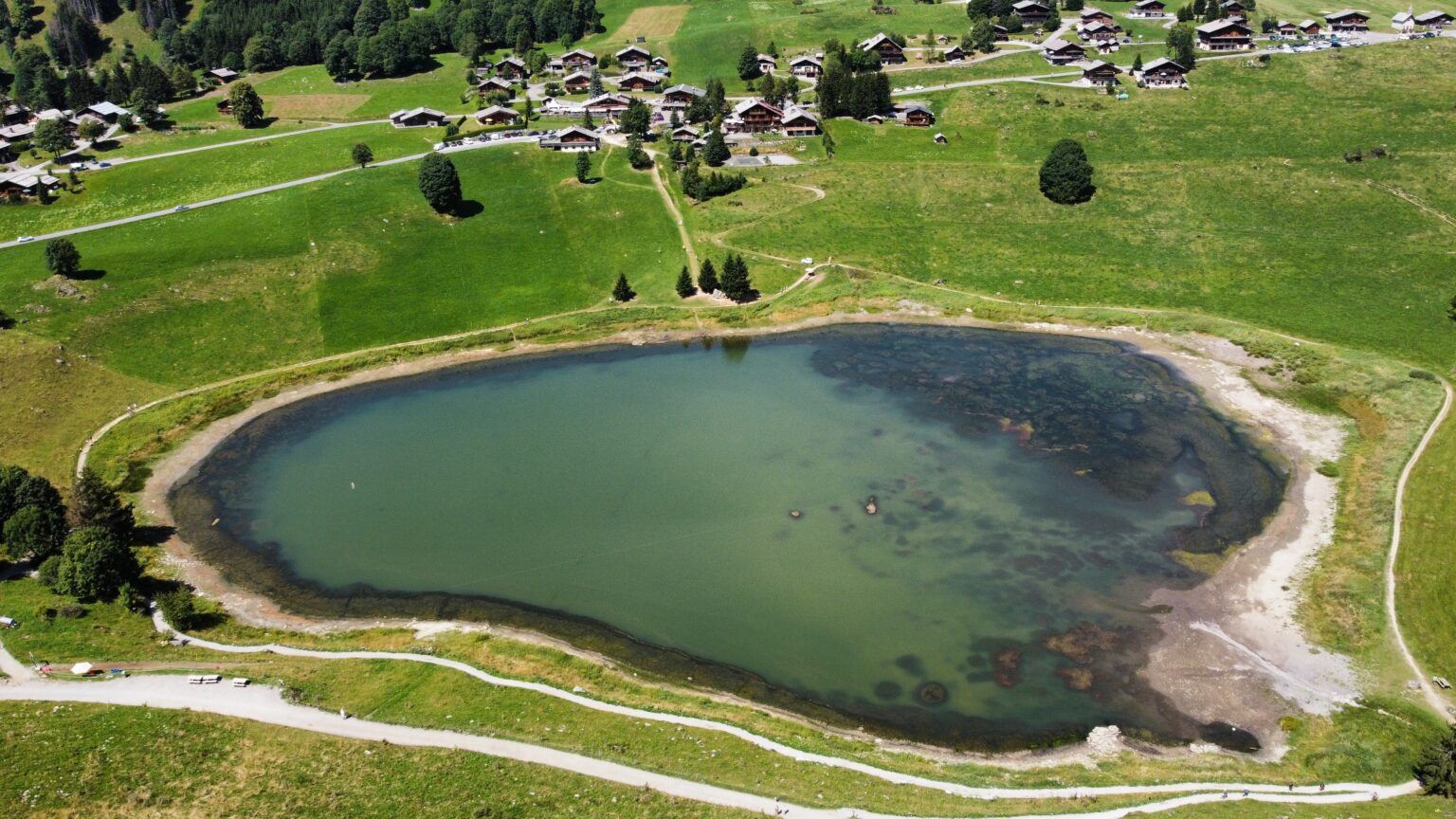 La Clusaz & son lac des confins - Savoie Mont Blanc